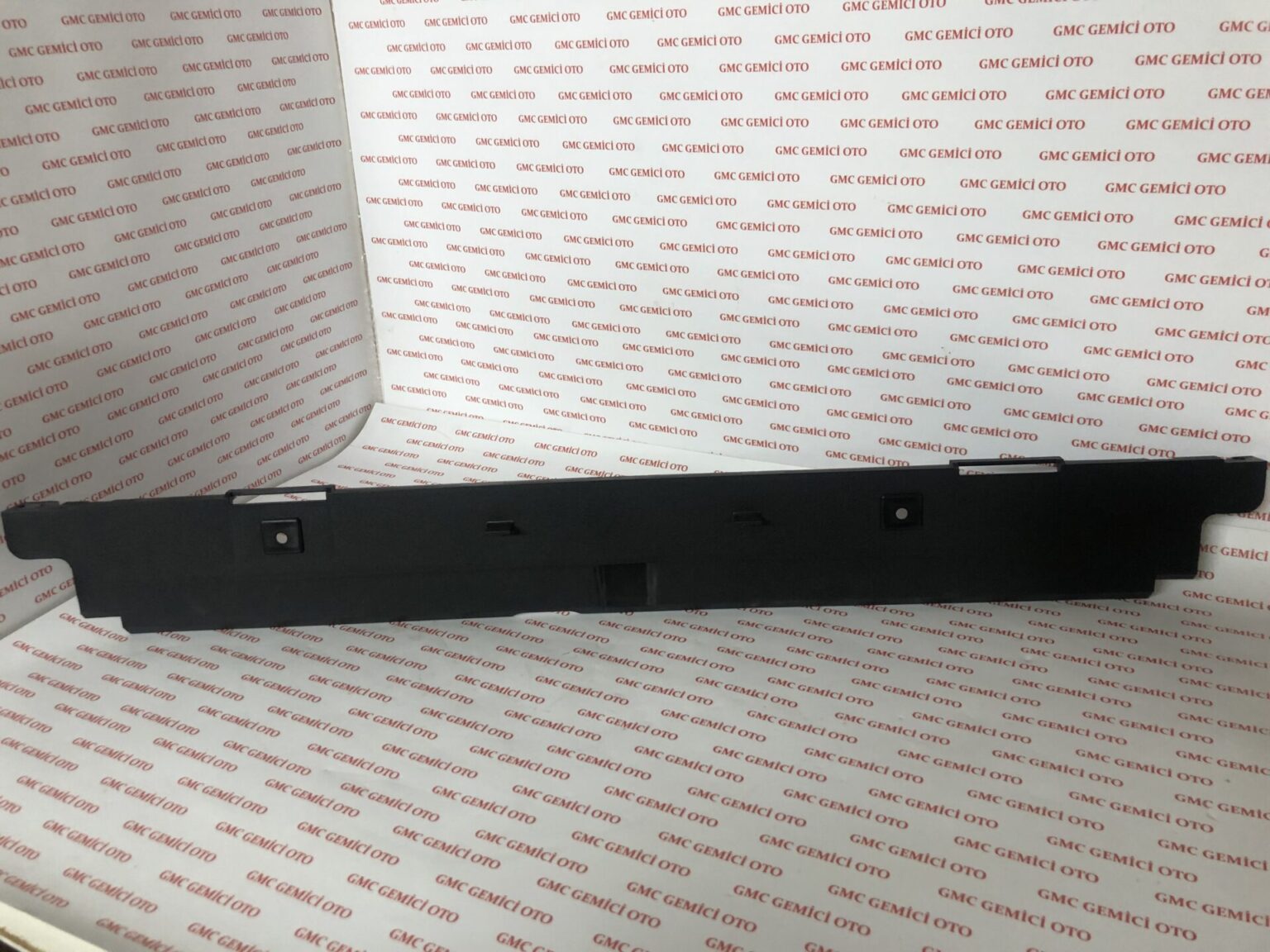 17117600543 BMW F20 F30 ÜST RADYATÖR BAKALİTİ 'ORJİNAL' - GMC GEMİCİ OTO