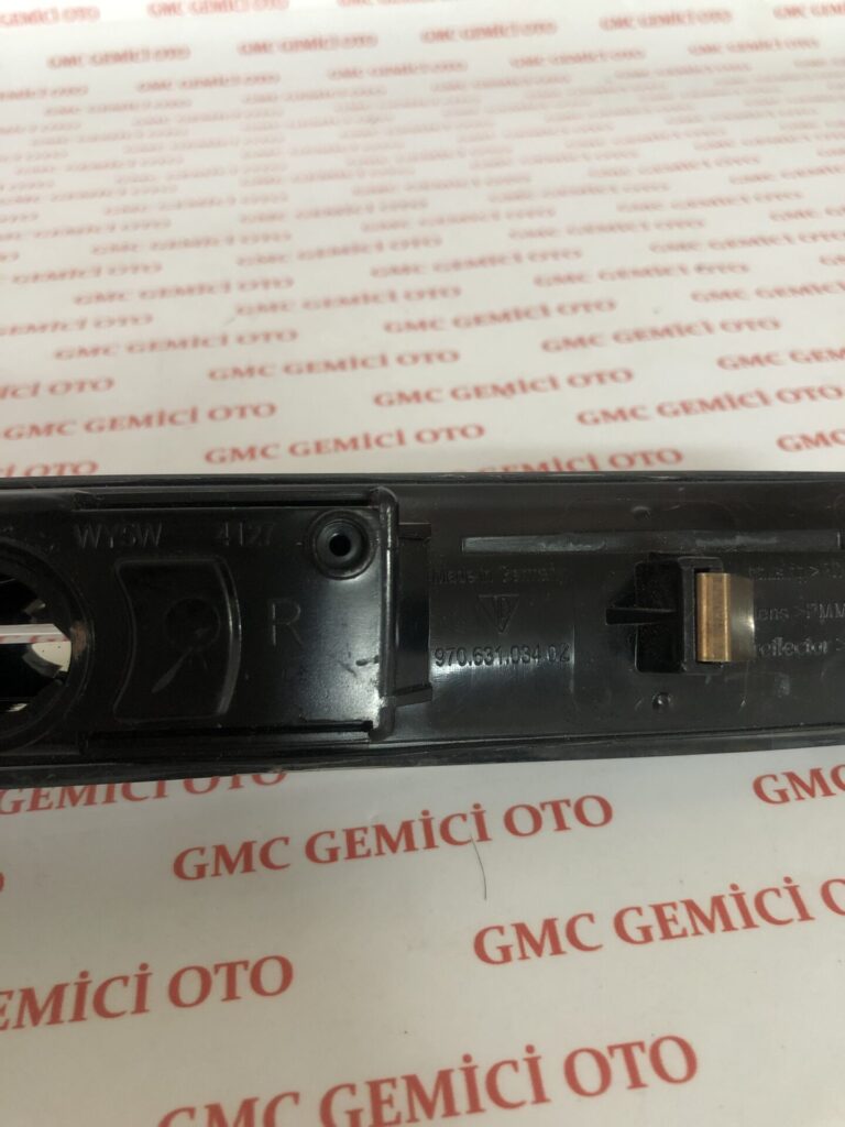 97063103402 PORSCHE PANAMERA 970 SAĞ TAMPON SİNYALİ - GMC GEMİCİ OTO